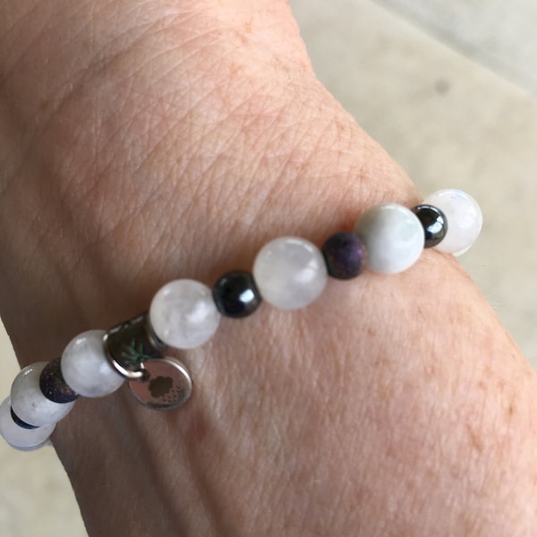 Moon Child Bracelet | Moonstone + Hematite | Dreams + Intuition | 6mm ...