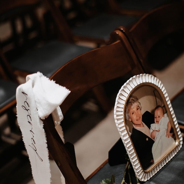 RESERVED in Memory - Memorial Chair Sign, Memorial Wedding Sign ...