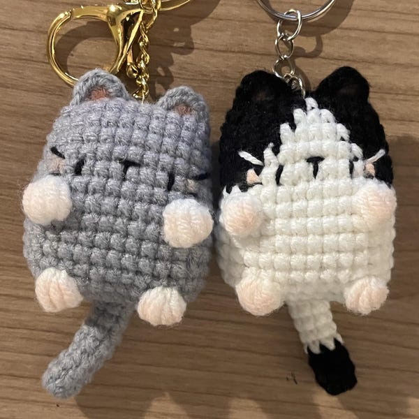 Crochet Cat Amigurumi Keychain | Custom Color Handmade Keyring for ...