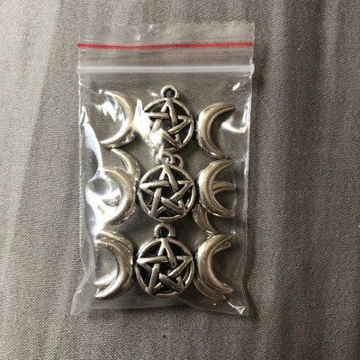 5 Crescent Moons Star Pentacle Pentagram Triple Moon Goddess Symbol ...