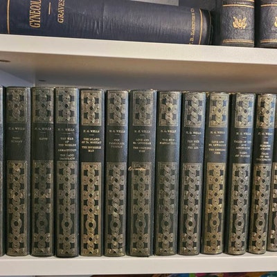 Set of 25 Vinyl Covered Books by Guild Books. Mixed Authors and Colours ...
