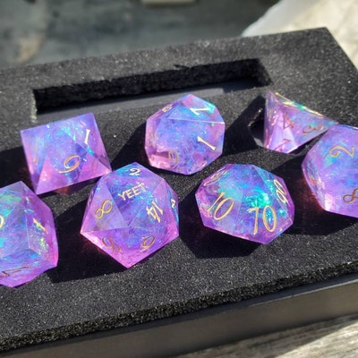 D20 Engraved White Howlite Gemstone D20 Dice Dungeons and Dragons D20 ...