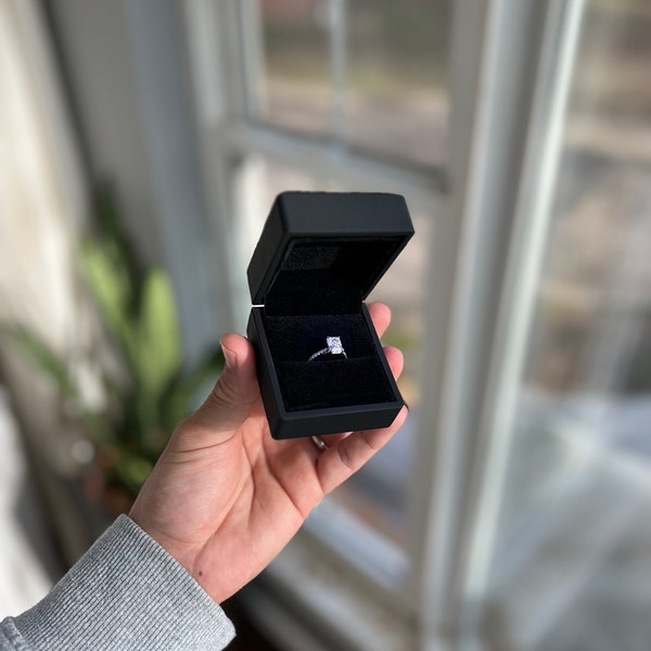 Black Engagement Ring Box With LED Light - Great for Proposals ...