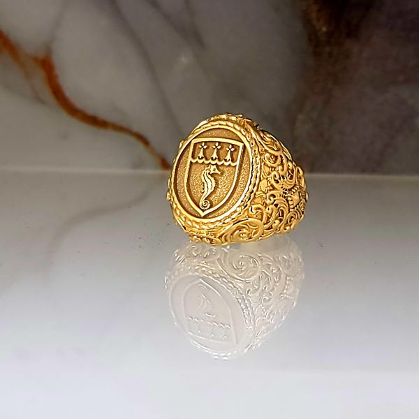Family Crest & Coat of Arms Signet Ring, Custom Silver Rings for Men ...