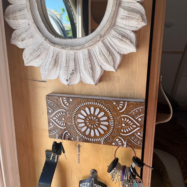 Rustic Key Holder for Wall, Mandala Key Holder, Modern Key Rack - Etsy