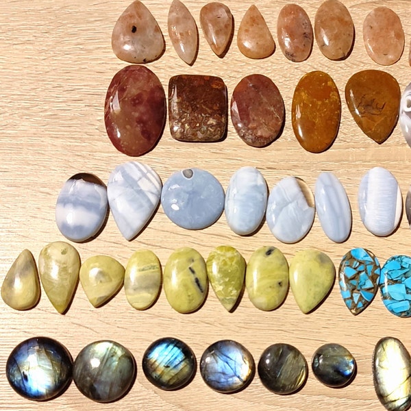 Labradorite, Labradorite Gemstone, Labradorite Cabochon in Different ...