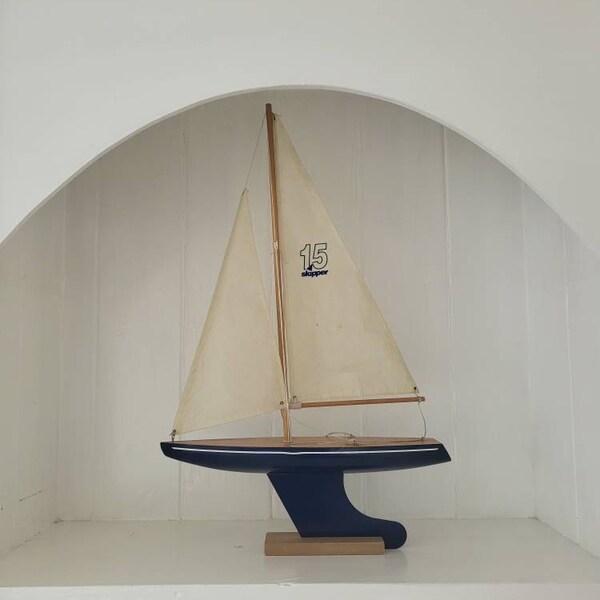 Superb Collectable and Signed Skipper round the World Yacht Race 15 ...