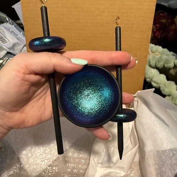 Emerald Dragon Sparkle Drop Spindle - Blue Green Gold Shifting Colors ...