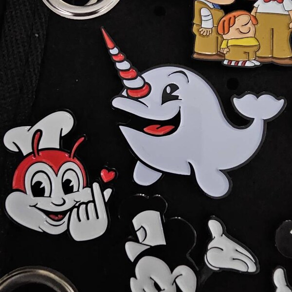 Filipino Gifts 1" Jollibee Finger Heart Enamel Pin Philippines Filipino ...