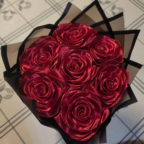 20 Roses With One Sunflower - Etsy