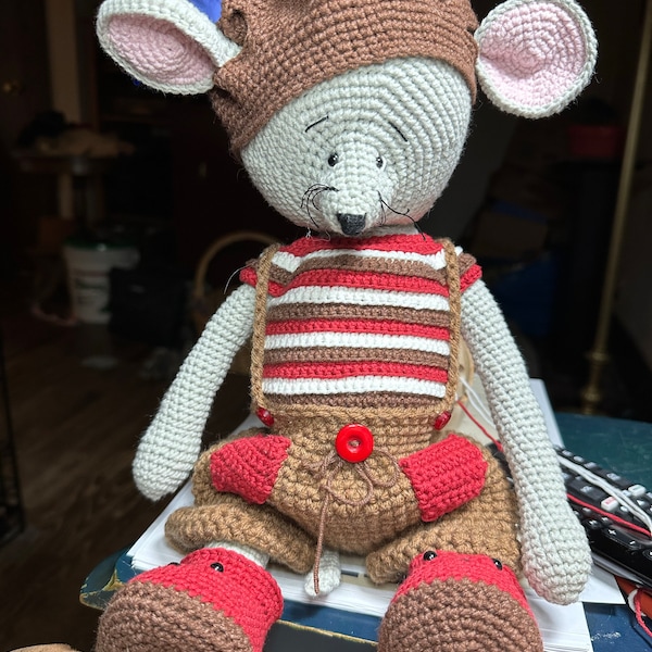 Crochet Clothes Pattern for a Mouse. - Etsy