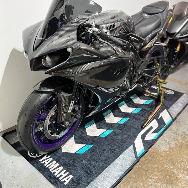 Yamaha R1 Motorcycle Personalized Rug Accesorries Floor Bottom Pit Mat ...