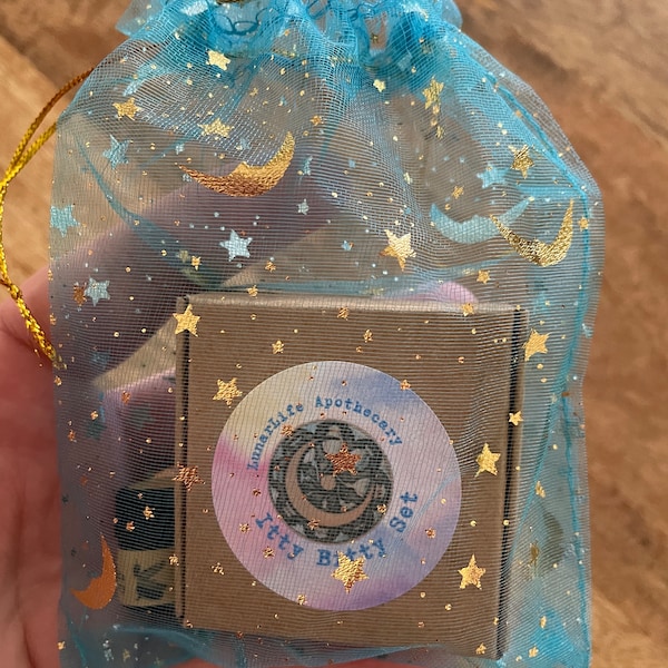 Romeo & Patchouli-ette * Indie Perfume * Oil * Apple * Sweet Patchouli ...