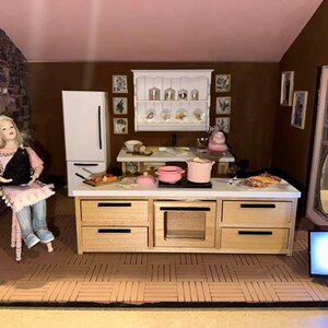 Round Beaded Mirror Natural Wood Macy Mae 1:12 Scale Miniature ...