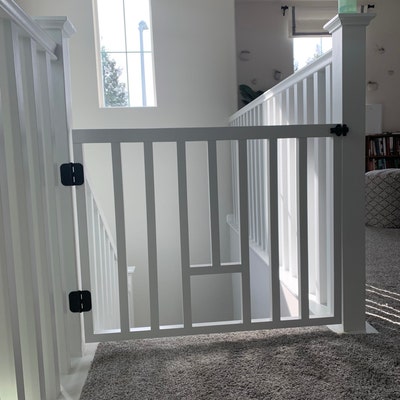 Custom Spindle Wooden Gate Baby Gate Stairway Gate White Wooden Baby ...