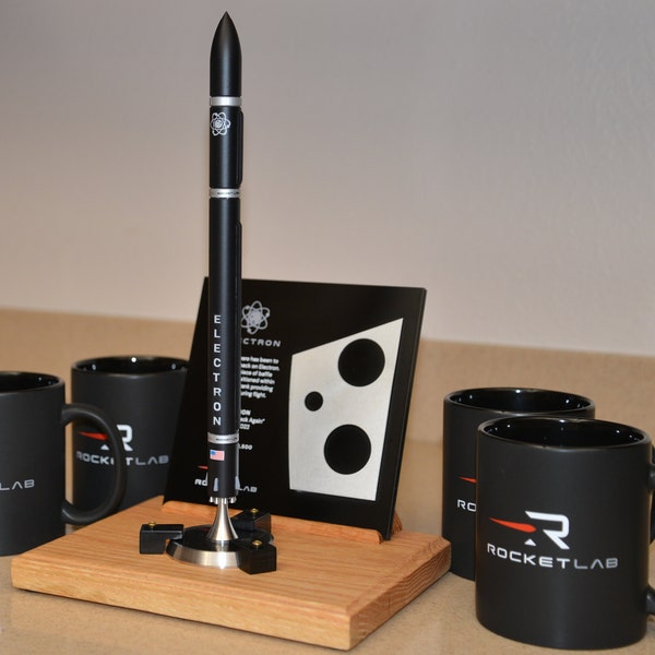 1:144 Scale Model Spacex Rocket Falcon Heavy, Made of Metal 19 Tall - Etsy