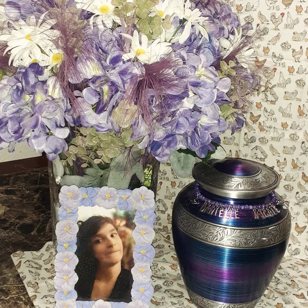 Obsidian Keepsake Sphere, Cremation Urns, Unique Urn for Ashes, Natural ...