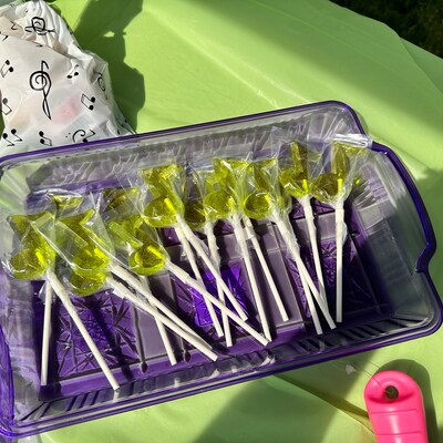 12 MUSICAL NOTE Hard Candy LOLLIPOPS Music Themed Party, Musical Party ...