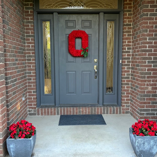 THE Official OSU Block O Wreath With Over 100 Red Silk Carnations, Real ...