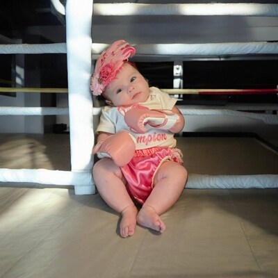 LIMITED-TIME SALE Adorable Baby Boxing Set for First Pictures ...