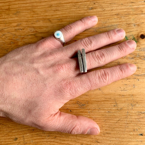 Silver Two Vertical PARALLEL LINES Ring, Unique Hammered Abstract Ring ...