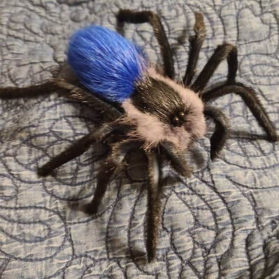 Realistic Tarantula Spider Poseable Shelf Decor Wall Mountable Faux ...