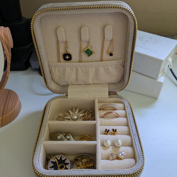 Square Velvet Jewelry Box by Caitlyn Minimalist • Jewelry Holder ...