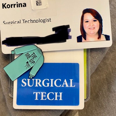 Surgical Gown Pin PPE/ Frontline/ Surgeon/ Scrub Nurse/ Scrub Tech ...