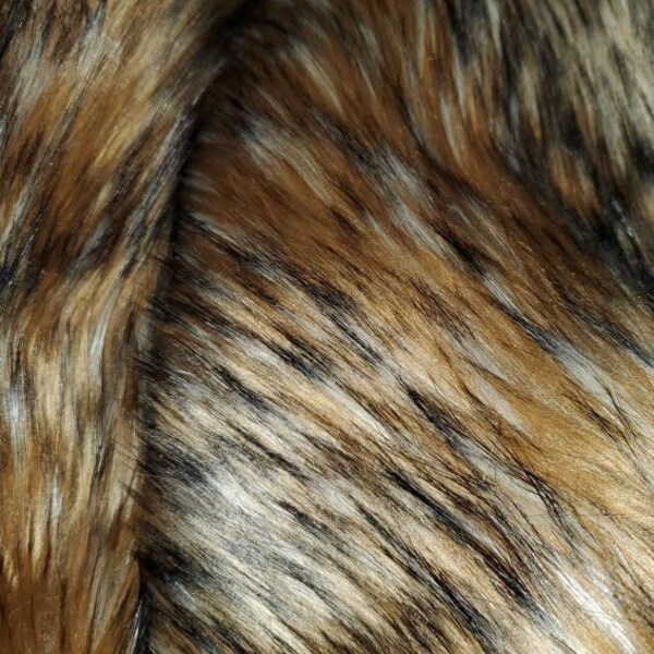 NEW Sale Luxury Timber Wolf Faux Fur Throw Blanket & Bedspread - Copper ...