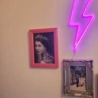 Punk Queen Queen Elizabeth Home Decor Wall Art Print Limited Edition ...