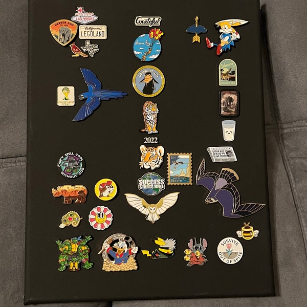 Peregrine Falcon Hard Enamel Pin | Falcon Pin | Art Deco | Bird Pin - Etsy