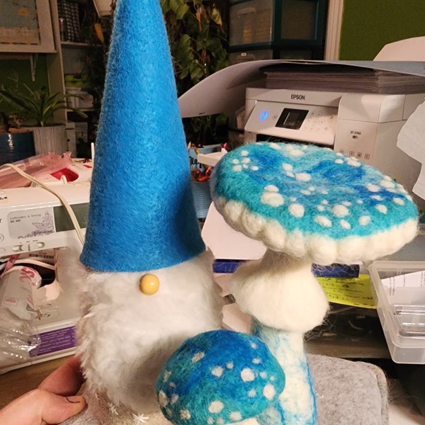 Toadstools TUTORIAL by the Lady Moth - Video Instructions for Two ...