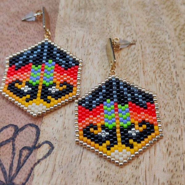 Pattern Diagram Tropical Flower Tiles, English Language, Beading, Odd ...