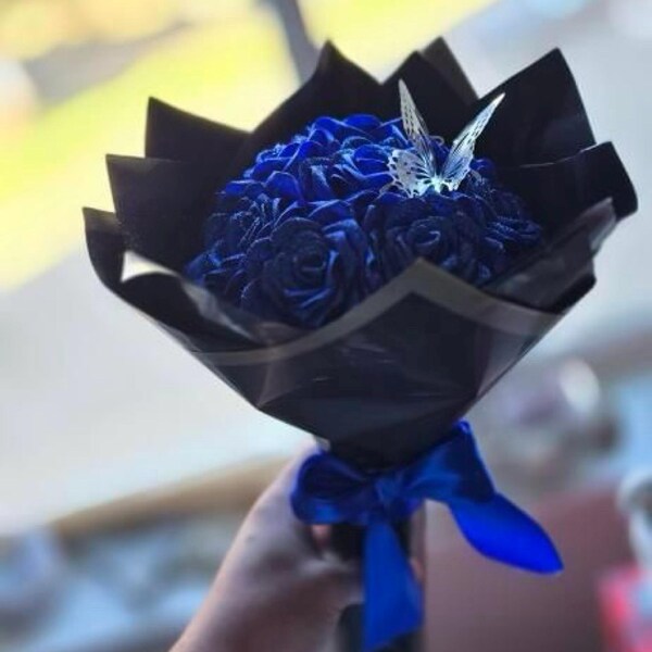 Blue Eternal Rose Box Arrangement - Etsy