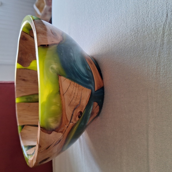 Handmade Walnut Shells and Epoxy Resin Small Vase - Etsy