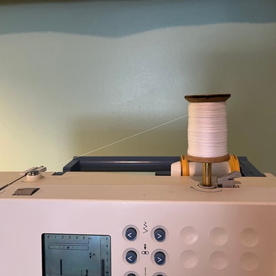 1/4 Inch Thread Winder Bobbin Pin Spool Adapter for Singer and Other ...