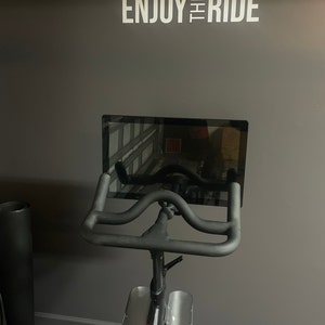 Cycling Studio Decor, Home Cycling Room Ideas, Home Gym Design Ideas ...
