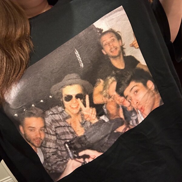 Louis Tomlinson Movie Theatre Selfie Meme T-shirt Cursed One Direction ...