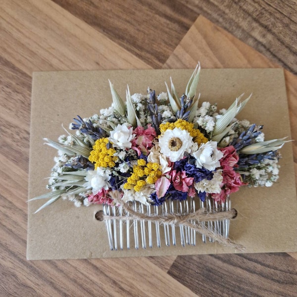 Meadow Mixed Dainty Dried Flower Wedding Buttonhole - Etsy UK