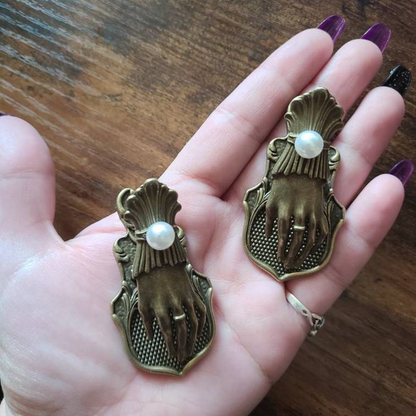 Victorian Hand Paper Clips Art Daily Finnabair and Prima, Stationery ...