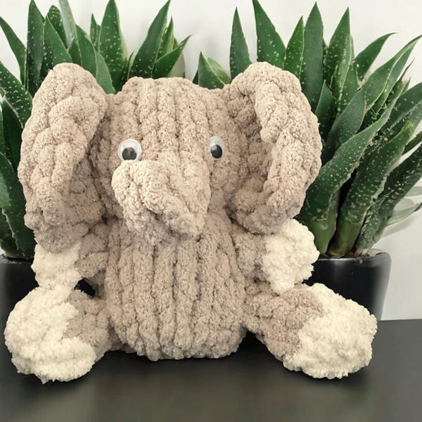 Fingerknit Chunky Elephant Plushie Pattern With Video Tutorial Elephant ...