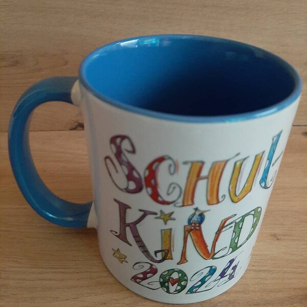 Schulkind Tasse mit Namen, Schulkind 2024 , Einschulungsgeschenk , Geschenk zur Einschulung ...