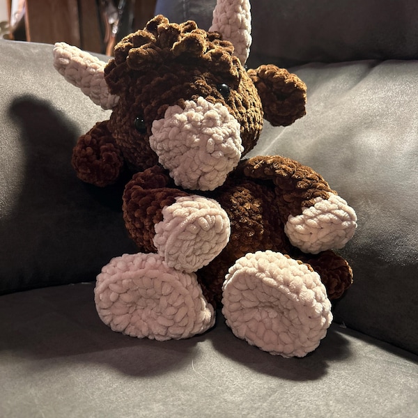 Highland Cow Crochet Pattern With Kilt Pattern - Etsy