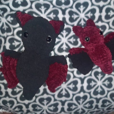 Crochet Amigurumi Bat Pattern Crochetgrove, Crochet Bat, Small Crochet ...