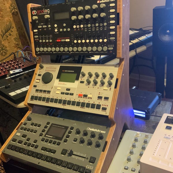 Dreadbox Typhon Stand / Synthesizer Stand / Wooden Stand for Typhon - Etsy