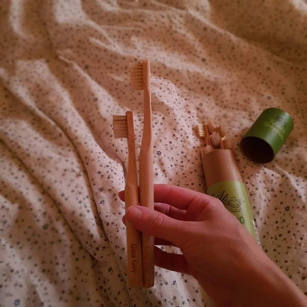 Boar Bristle Bamboo Toothbrush - Totally Biodegradable No Nylon Natural ...