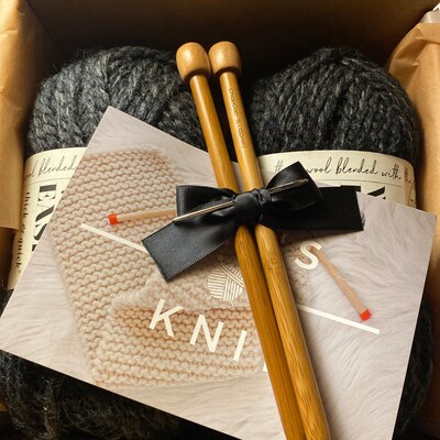 Beginner Knitting Kit // Knitting Kit // Scarf Knitting Kit // DIY ...