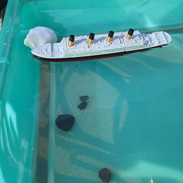 Split in Half Titanic Toy, Break in Half Titanic Bath Toy, Titanic Toy ...