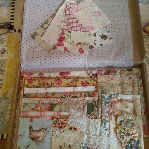 Vintage Quilt Pieces and Floral Fabrics, Vintage Fabric Bundle, Slow ...