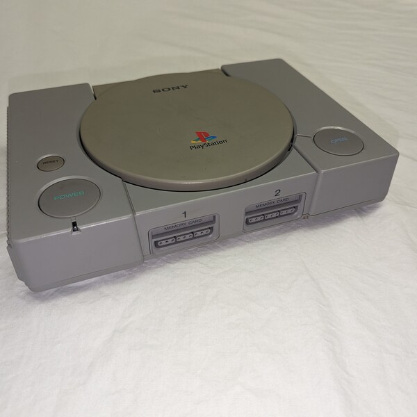 Nintendo Japan Famicom Red Worn/broken As-is Controller Set W/cables ...